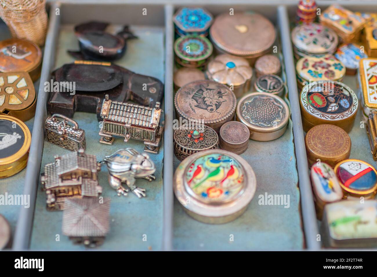 Snuffbox art hi-res stock photography and images - Alamy