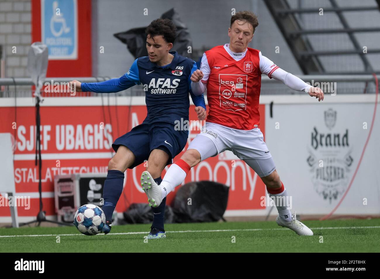 MAASTRICHT, NETHERLANDS - MARCH 12: Mohamed Taabouni of AZ U23 and Sven ...