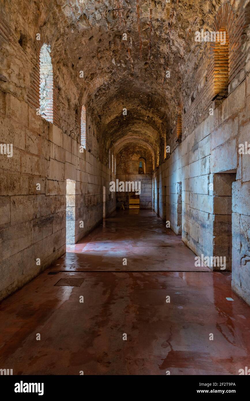 Vaults restored hi-res stock photography and images - Alamy