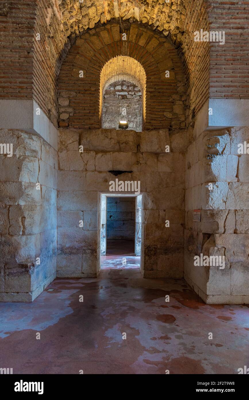 Vaults restored hi-res stock photography and images - Alamy