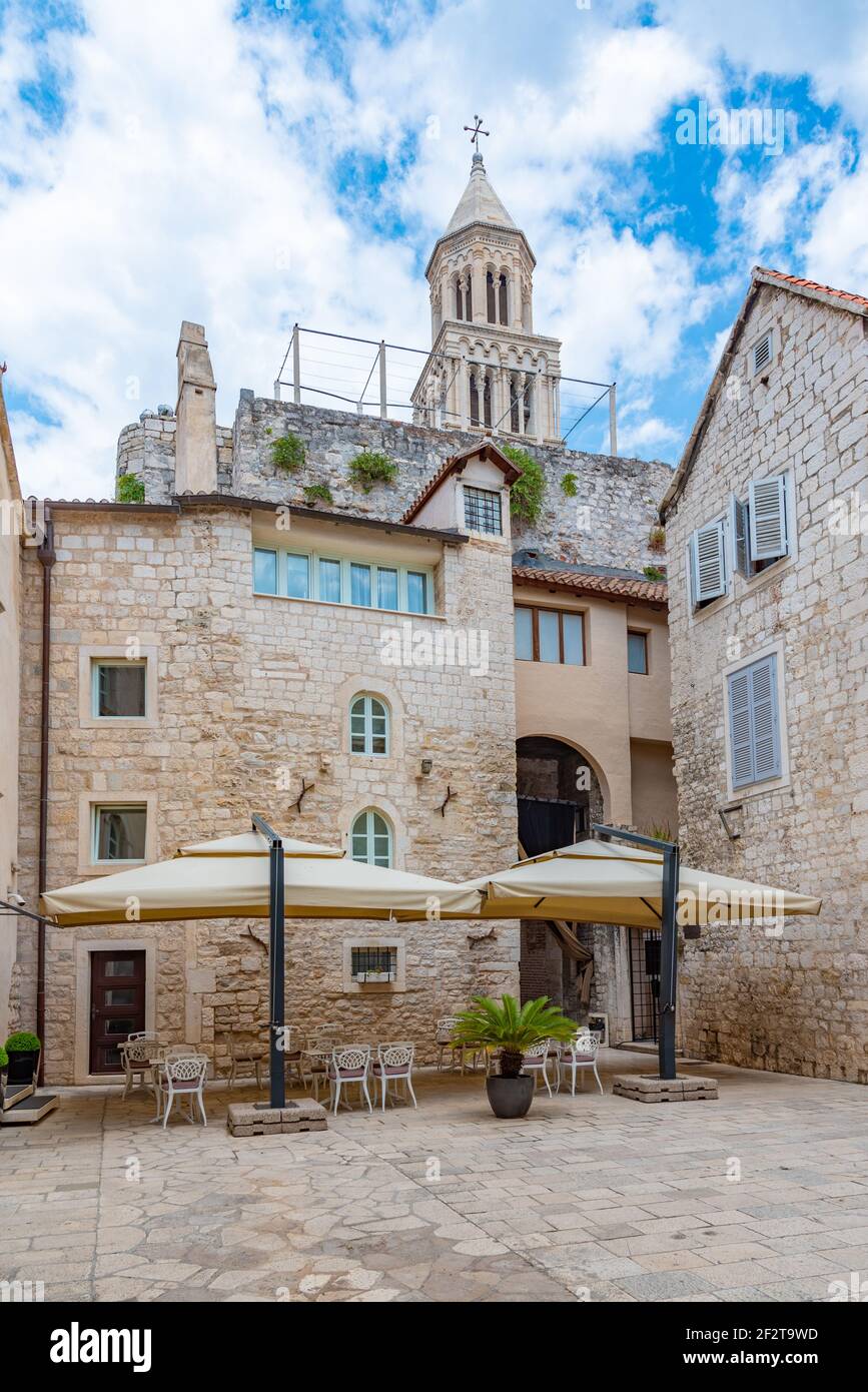 Old narrow street in the old town of Split, Croatia Stock Photo - Alamy