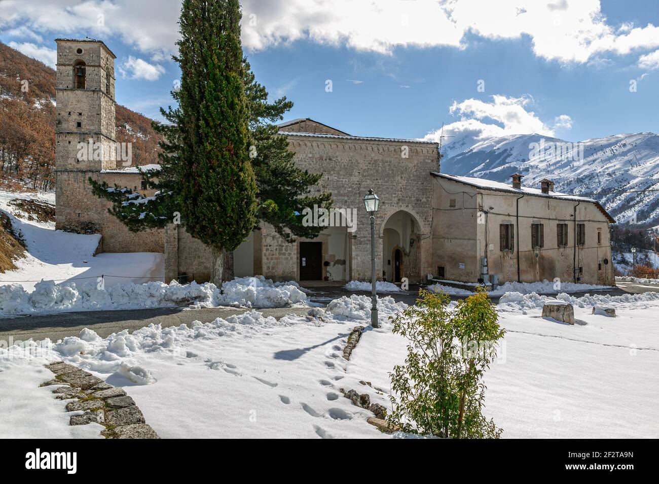 Old monastic building hi-res stock photography and images - Alamy