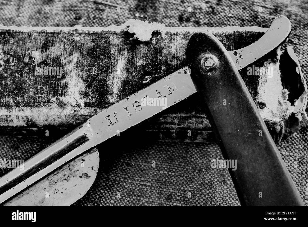 Objet en main Black and White Stock Photos & Images - Alamy