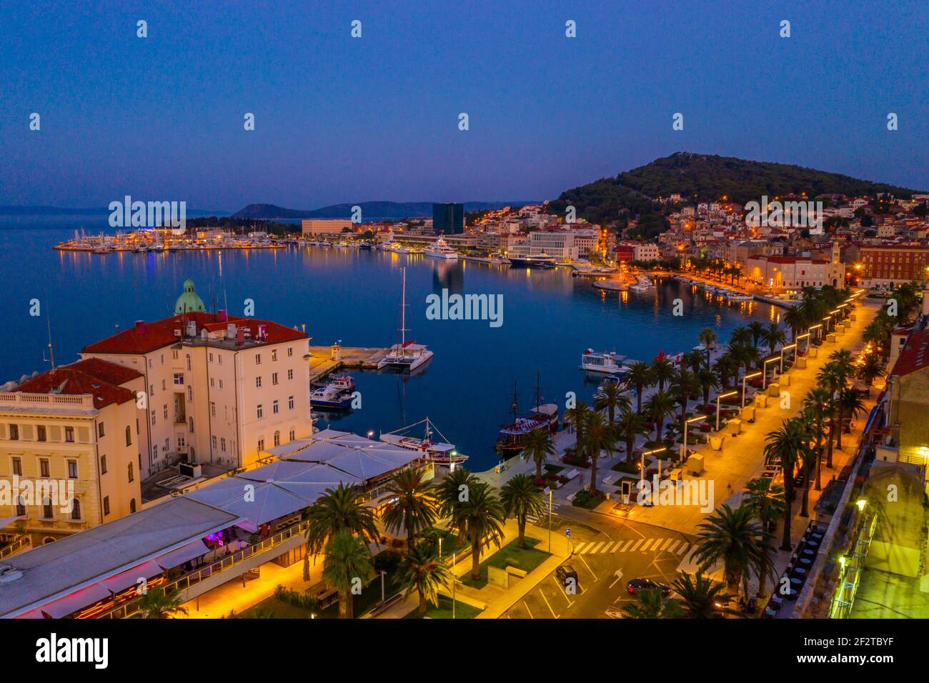Sunrise aerial view of Riva promenade in Split, Croatia Stock Photo - Alamy