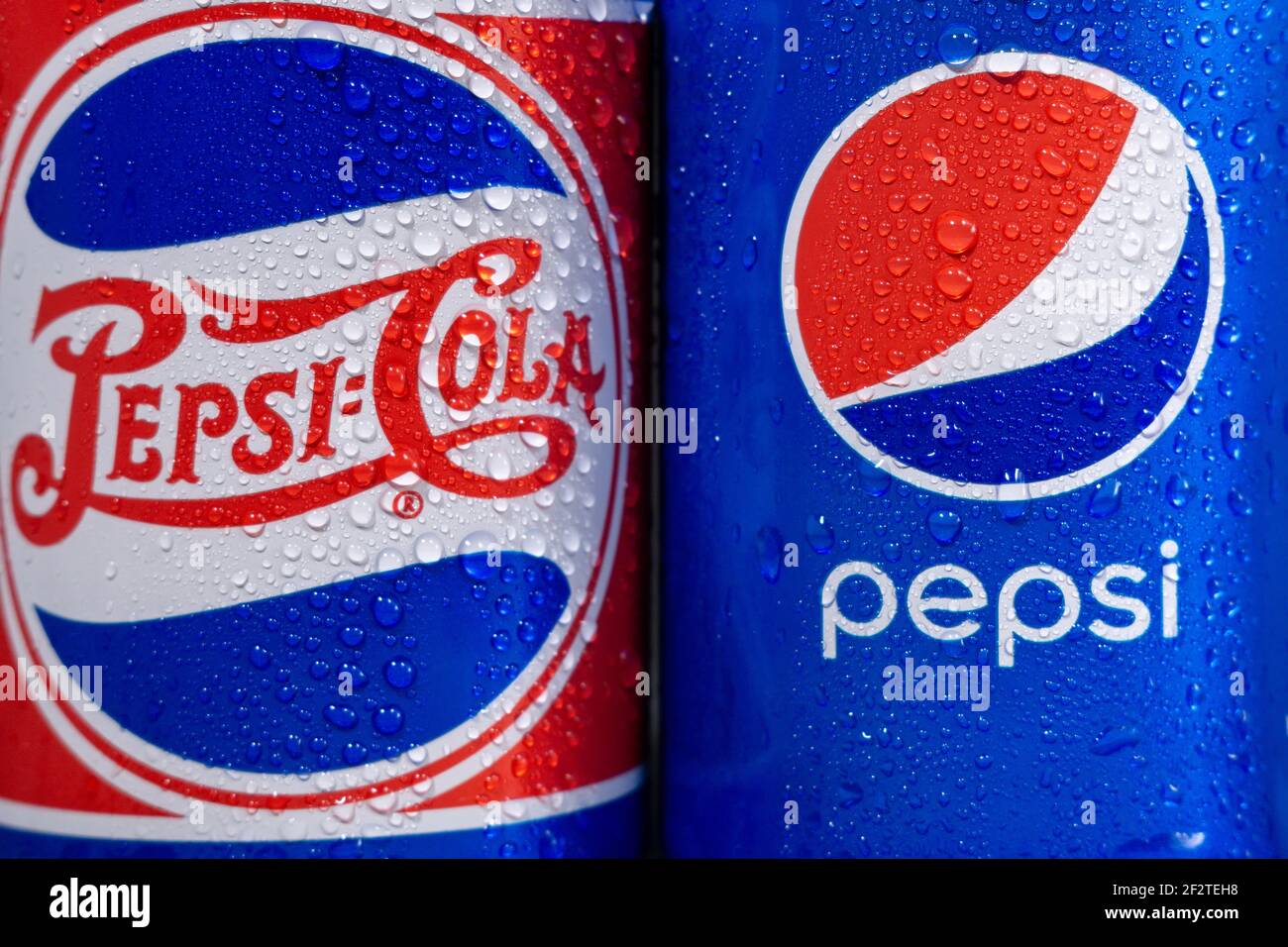 Vintage pepsi cola can hi-res stock photography and images - Alamy