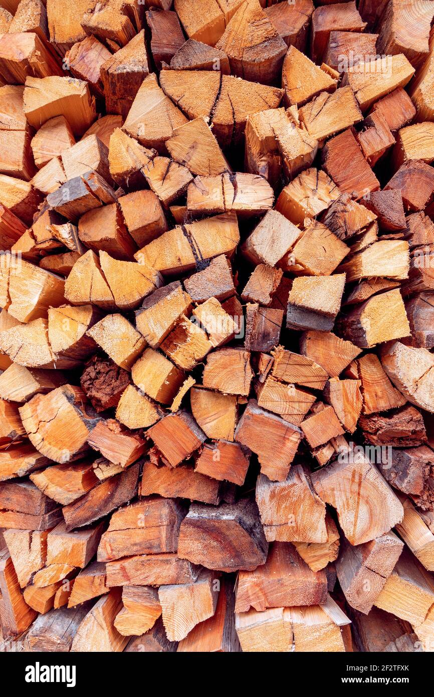 Firewood. Stacked Logs. Preparation of firewood (Vertical photo Stock ...
