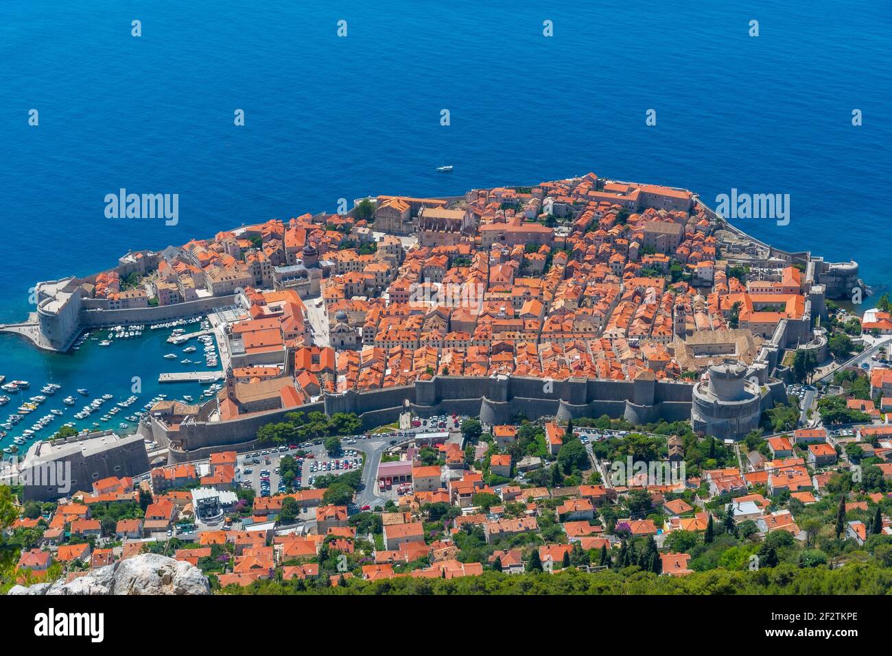 Aerial view of Croatian town Dubrovnik from Srd hill Stock Photo - Alamy