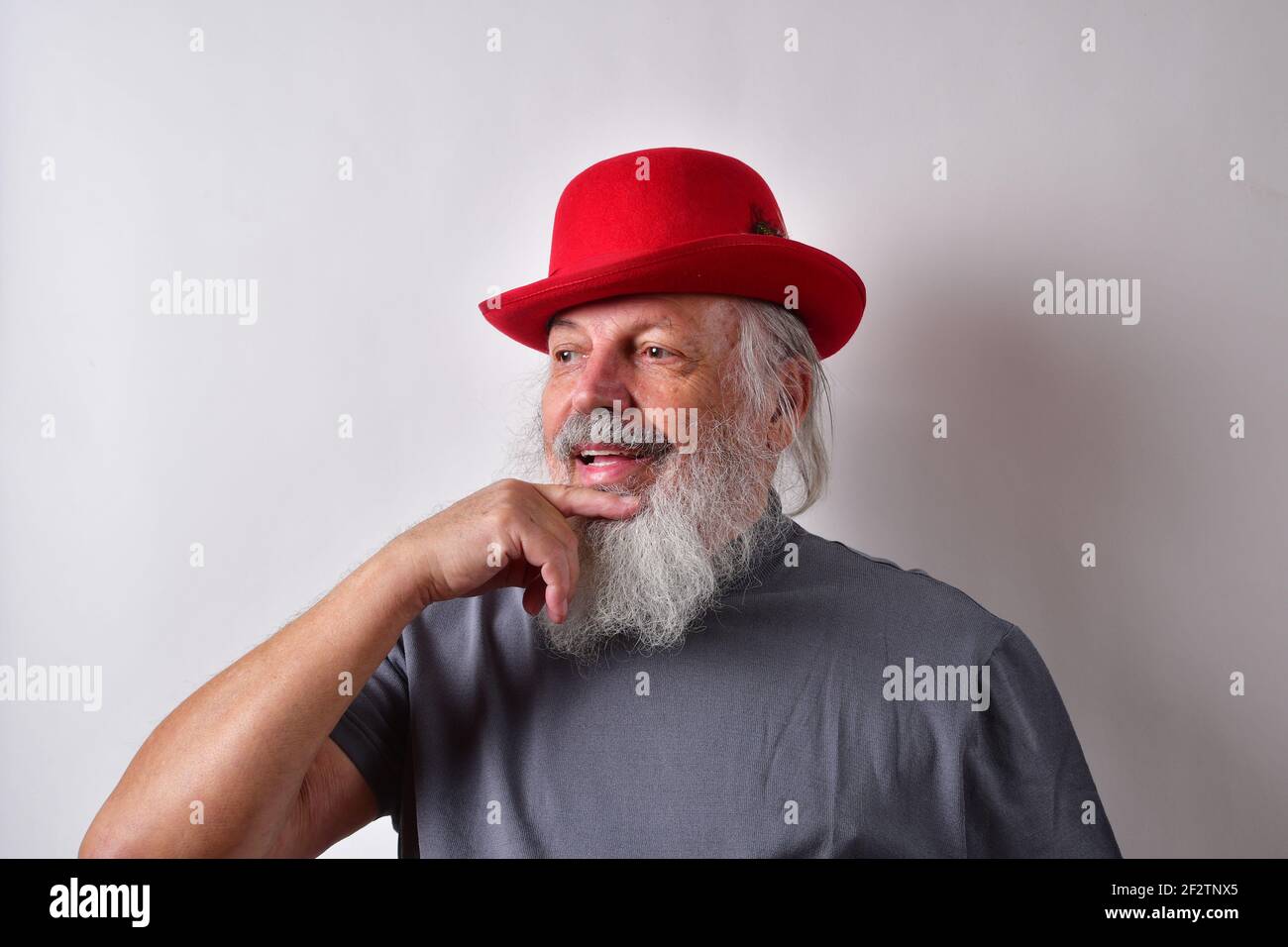 Man scratching his chin hi-res stock photography and images - Alamy