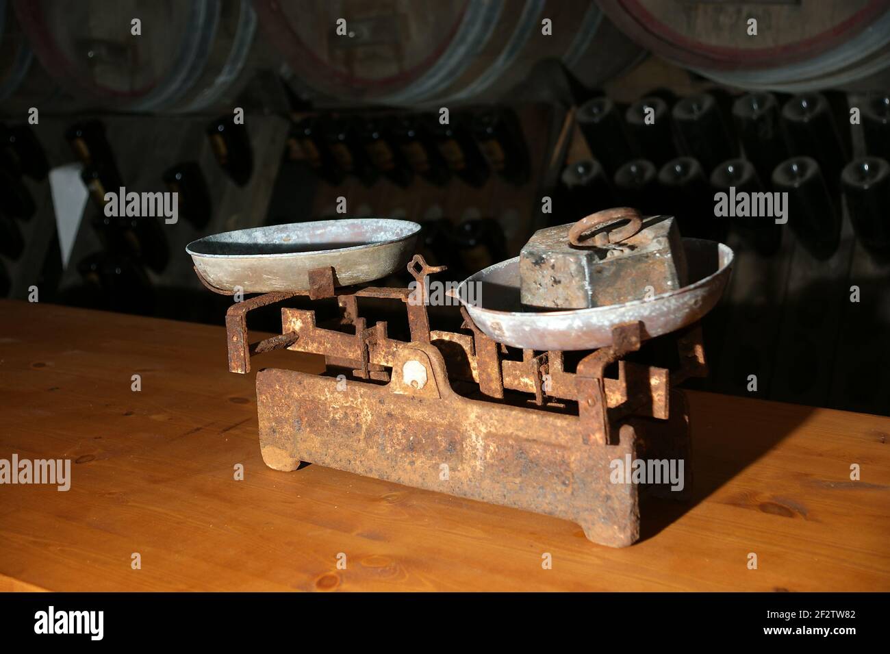 Old-fashioned balance scale Stock Photo - Alamy