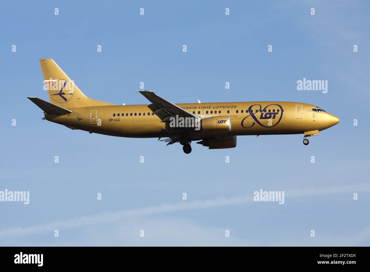 Polish LOT Boeing 737-400 in golden 80 Years livery with registration ...