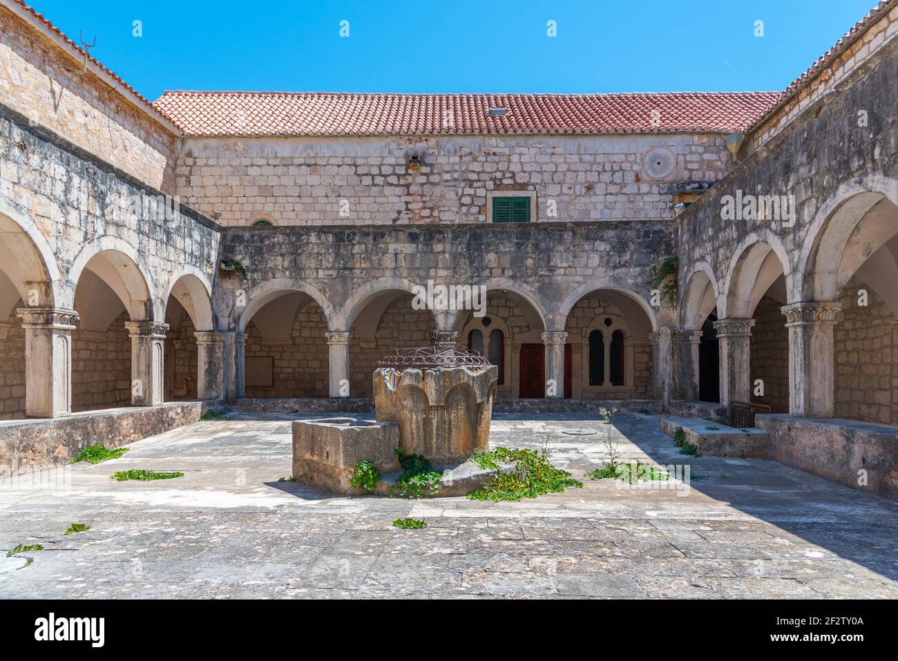 Cloister of Franciscan monastery in Hvar, Croatia Stock Photo - Alamy