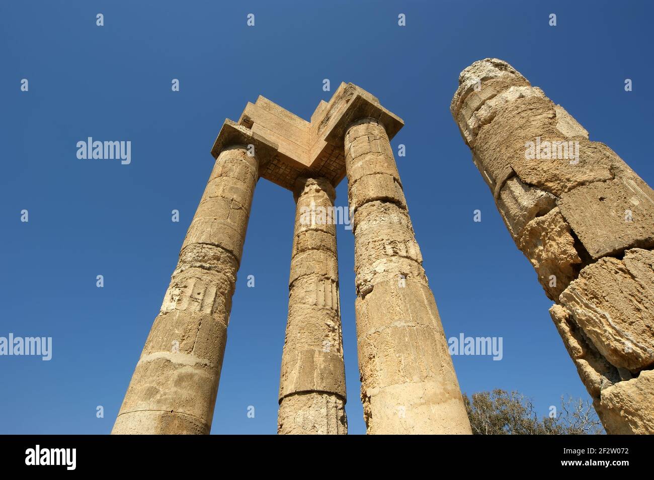Apollo Temple at the Acropolis of Rhodes, Greece Stock Photo - Alamy