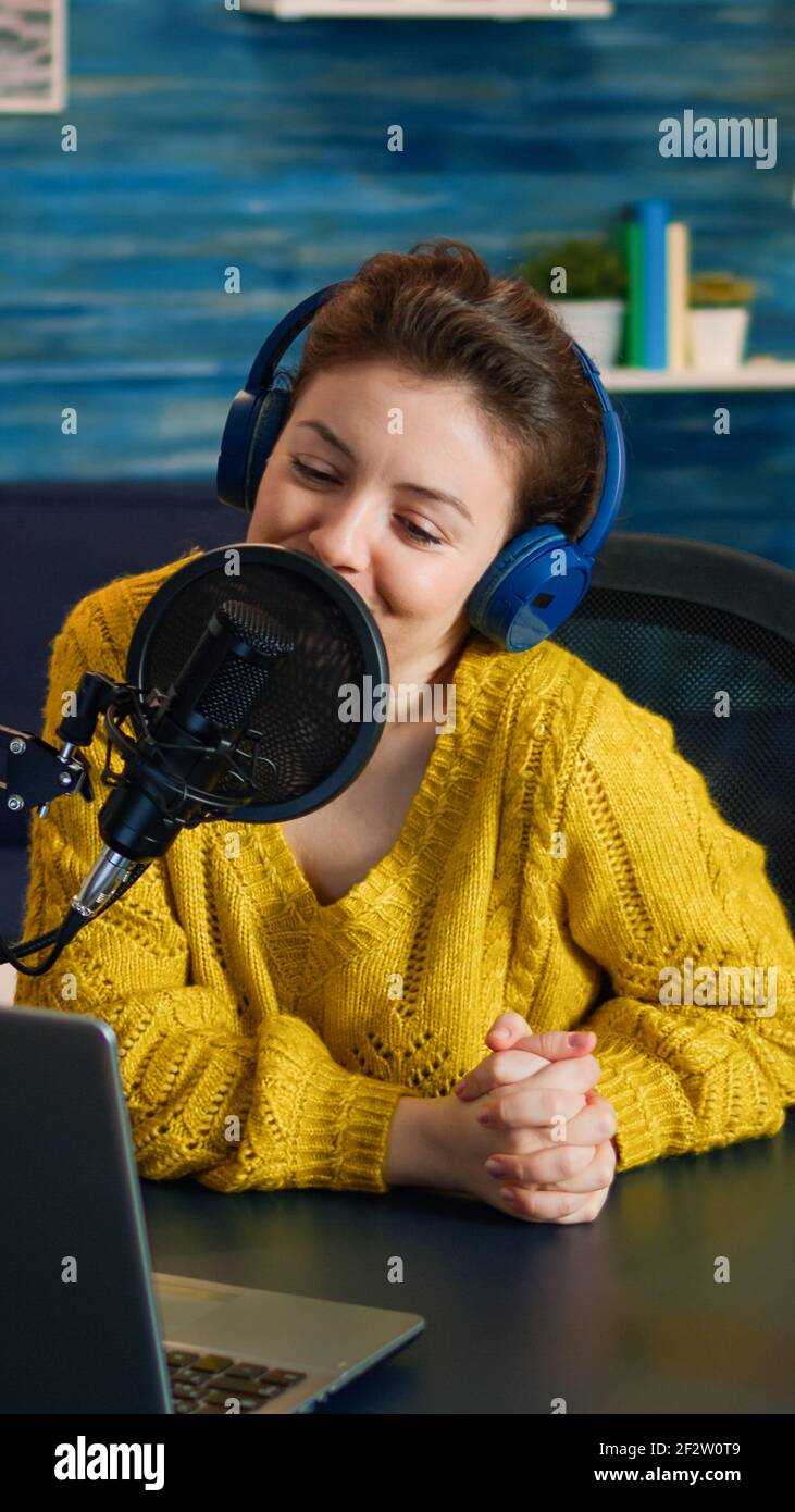Sound positioning hi-res stock photography and images - Alamy