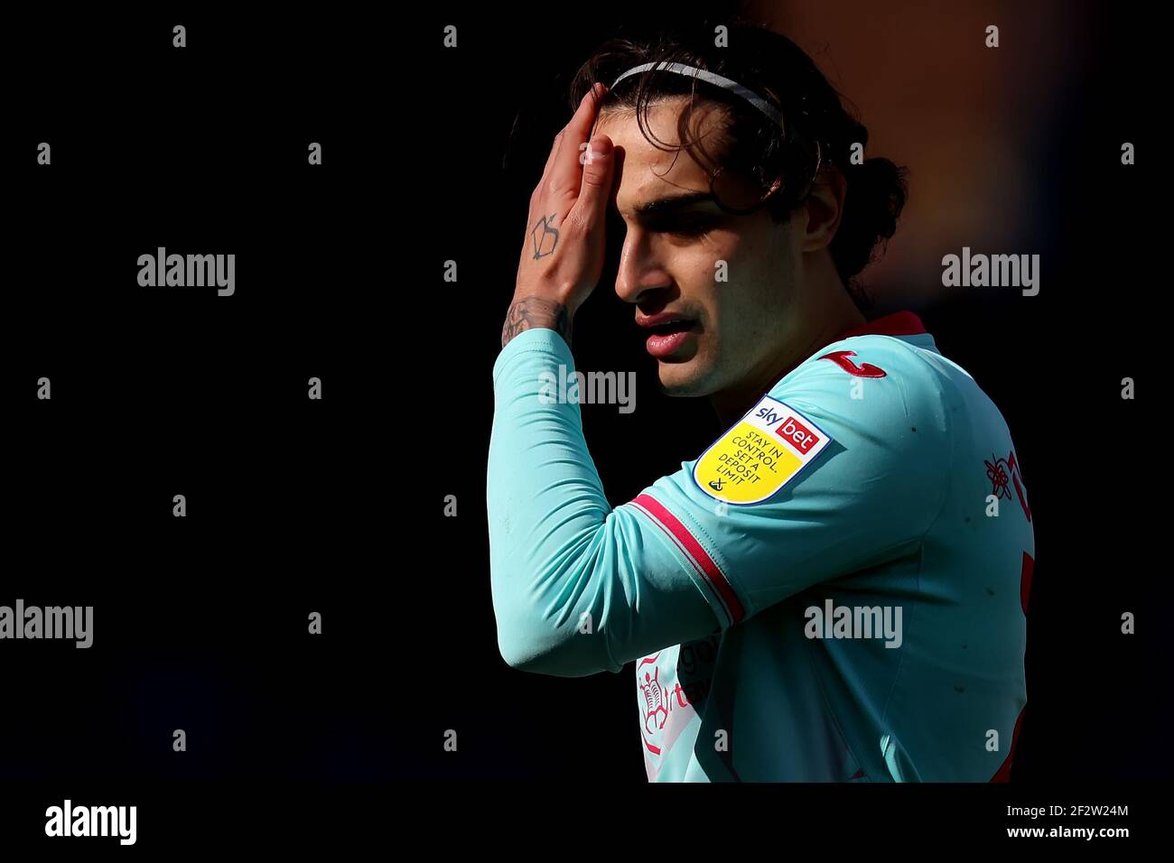 Kenilworth Road, Luton, Bedfordshire, UK. 13th Mar, 2021. English ...