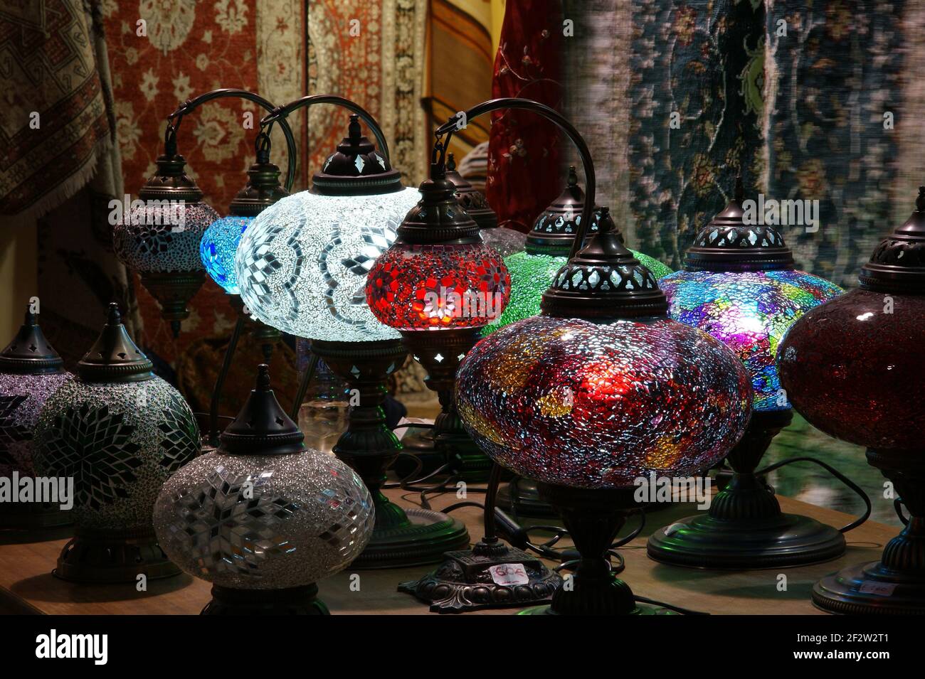 Traditional turkish lamps Stock Photo - Alamy