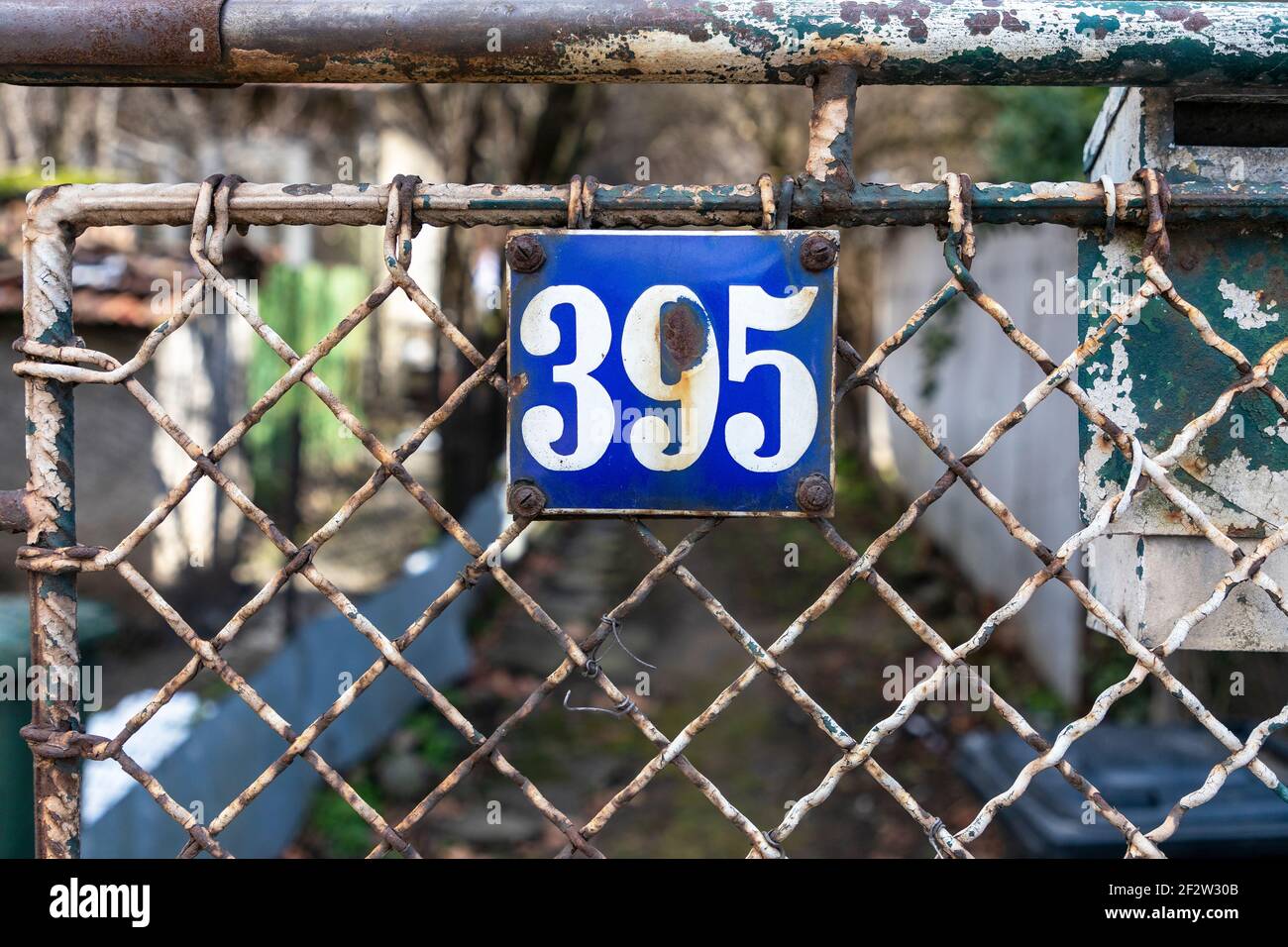 Five hundred ninety eight hi-res stock photography and images - Alamy