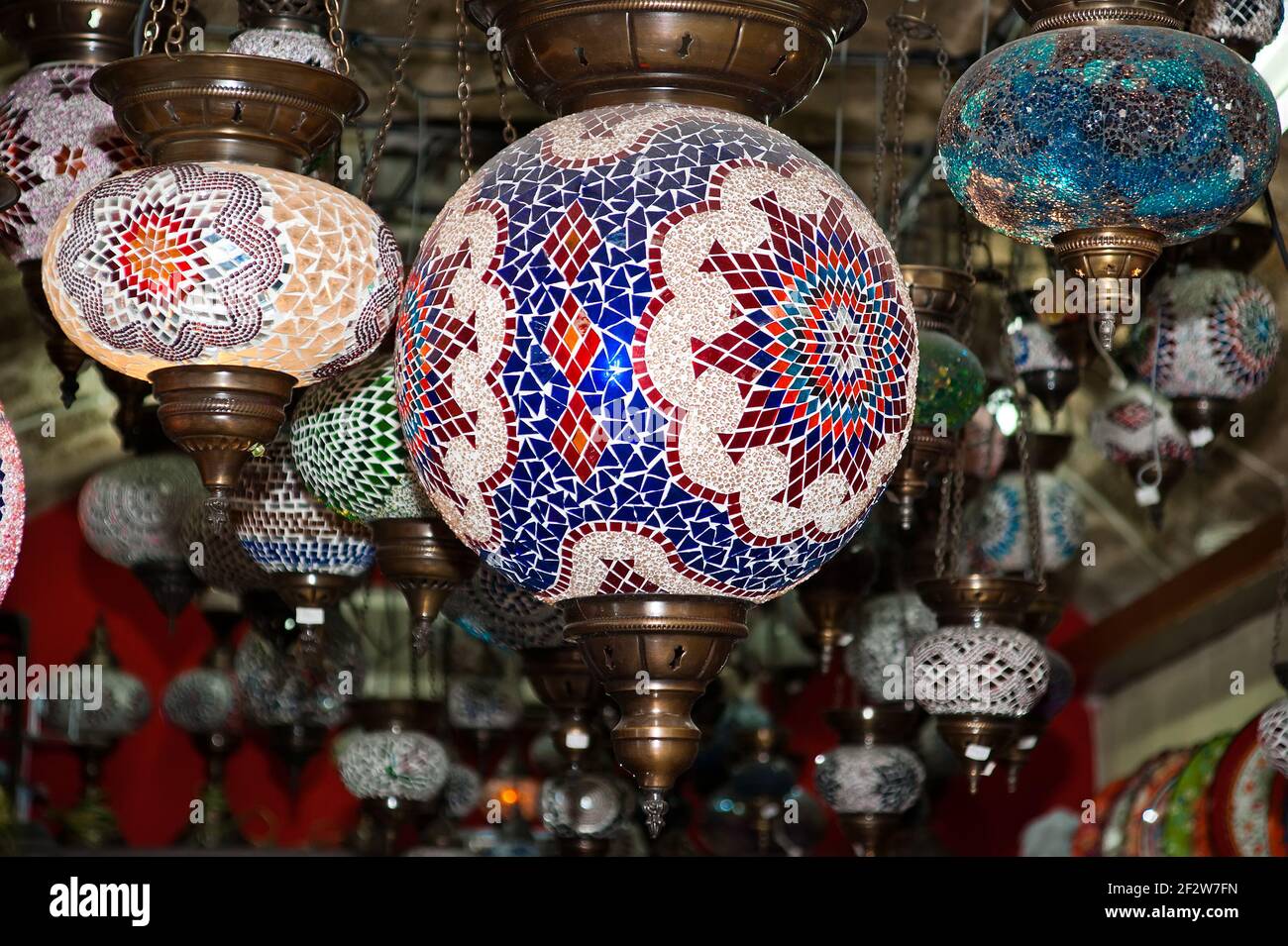 Traditional turkish lamps Stock Photo - Alamy
