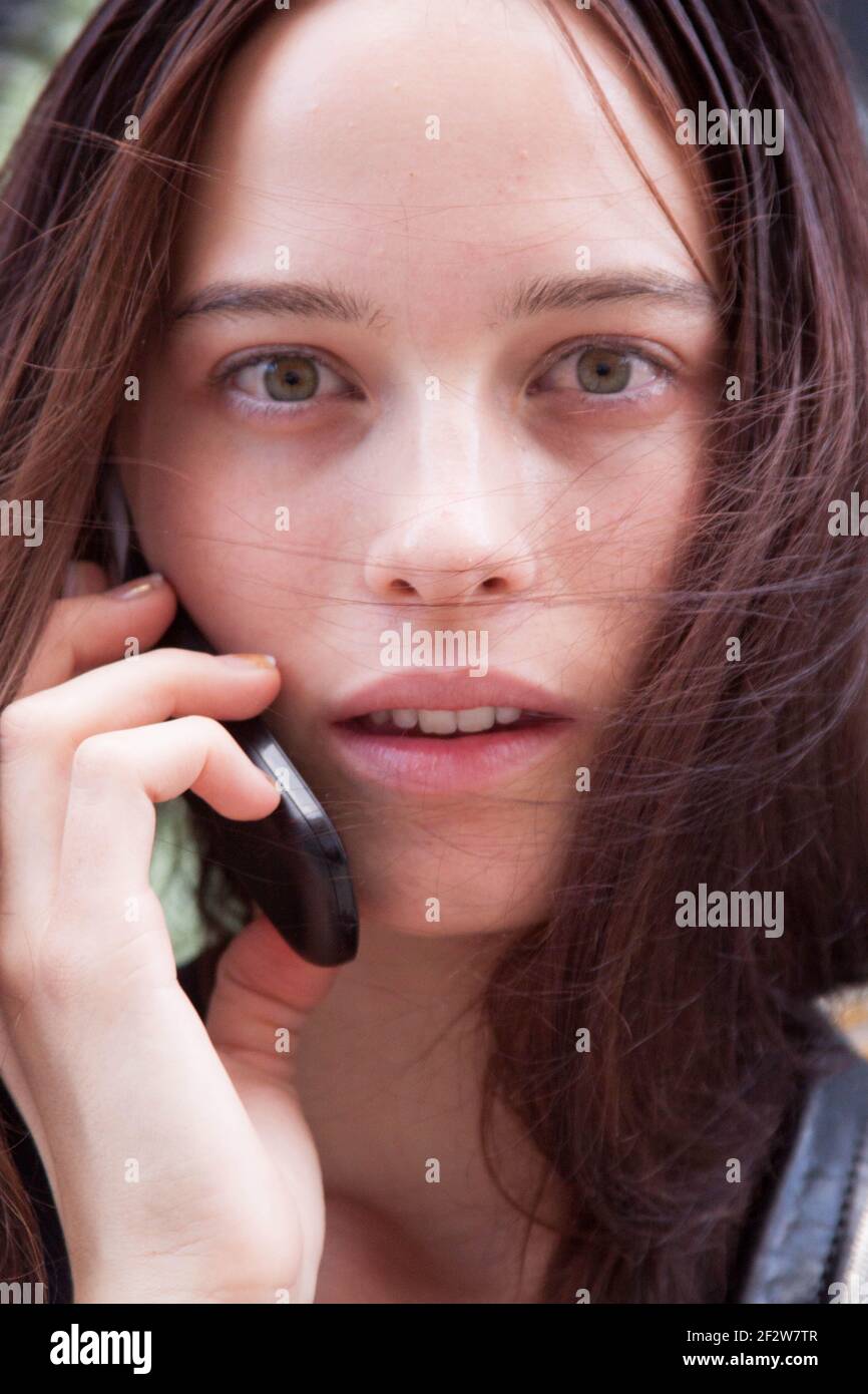 Beauty portrait of fashion model. Beauty portrait No Makeup. Clean Skin ...