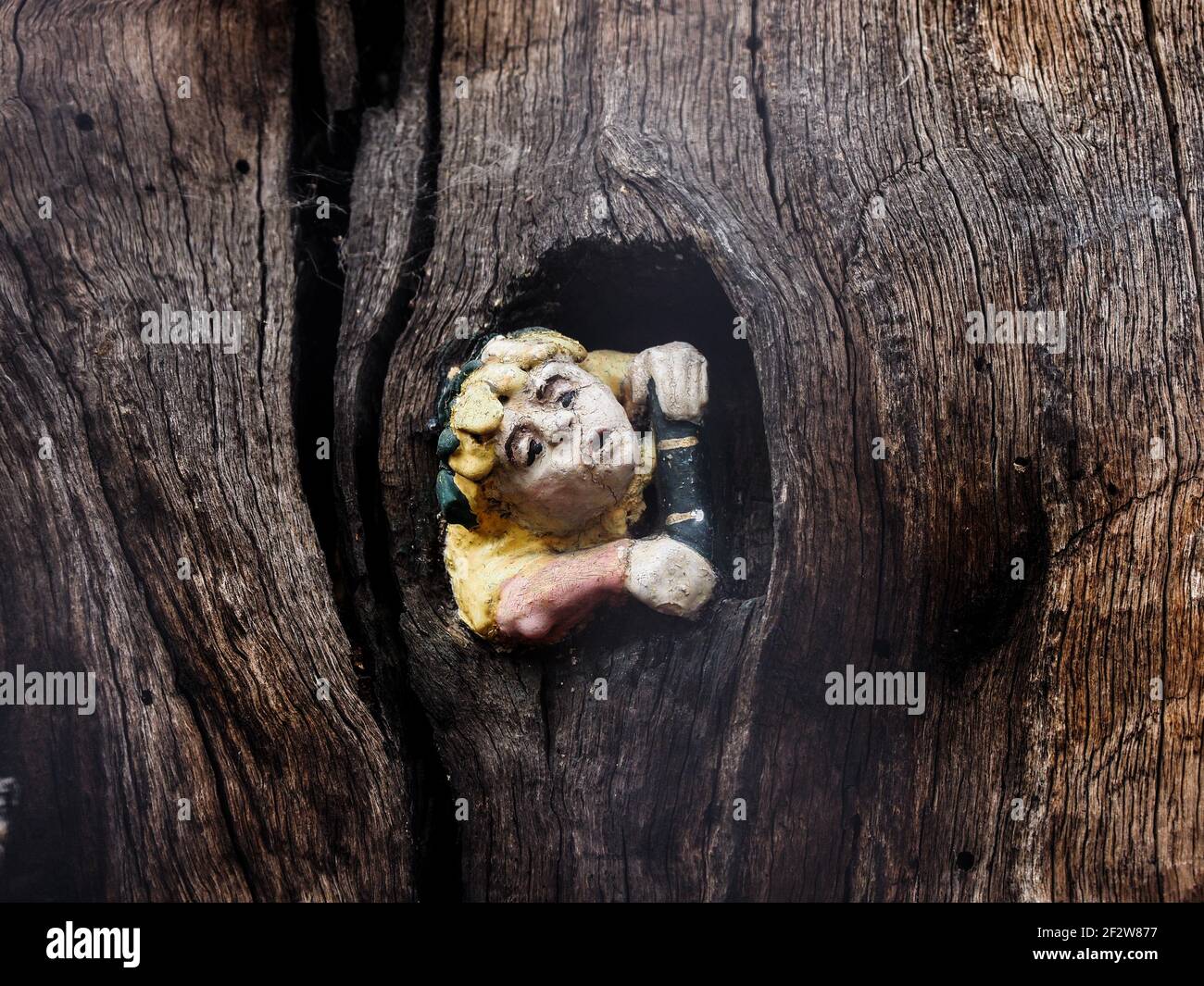 Elfin figure hi-res stock photography and images - Alamy