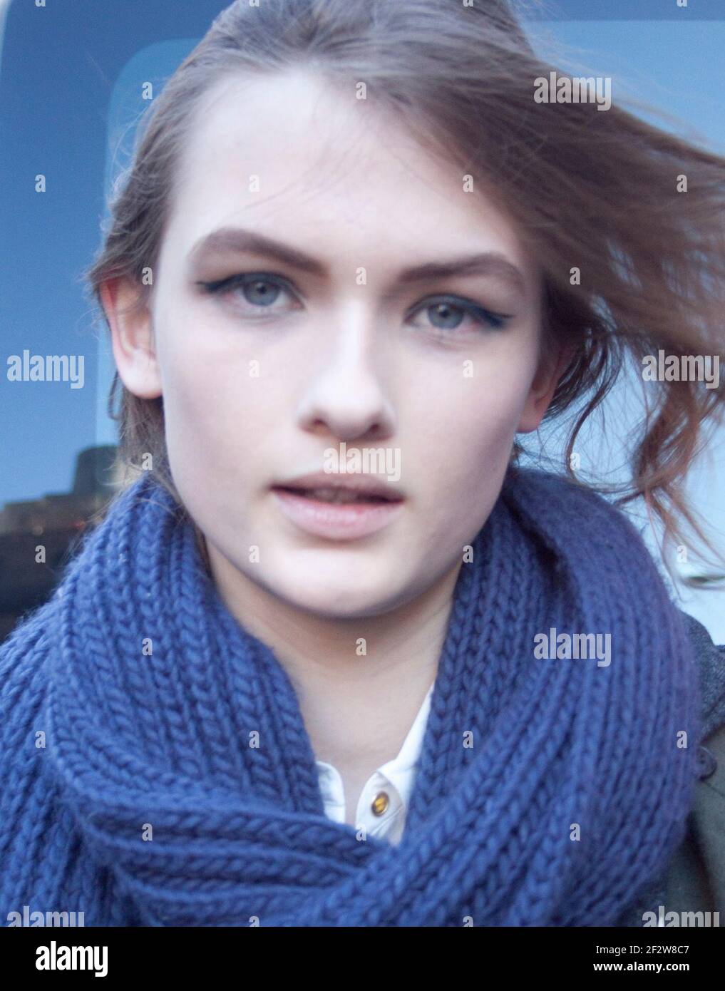 Beauty portrait of fashion model. Beauty portrait No Makeup. Clean Skin ...