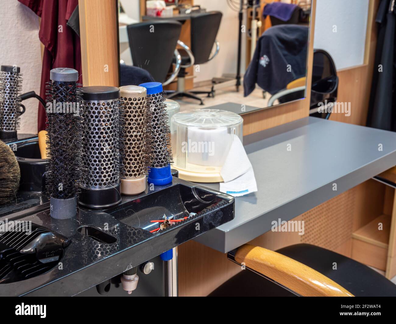 Workplace in a barber shop Stock Photo - Alamy