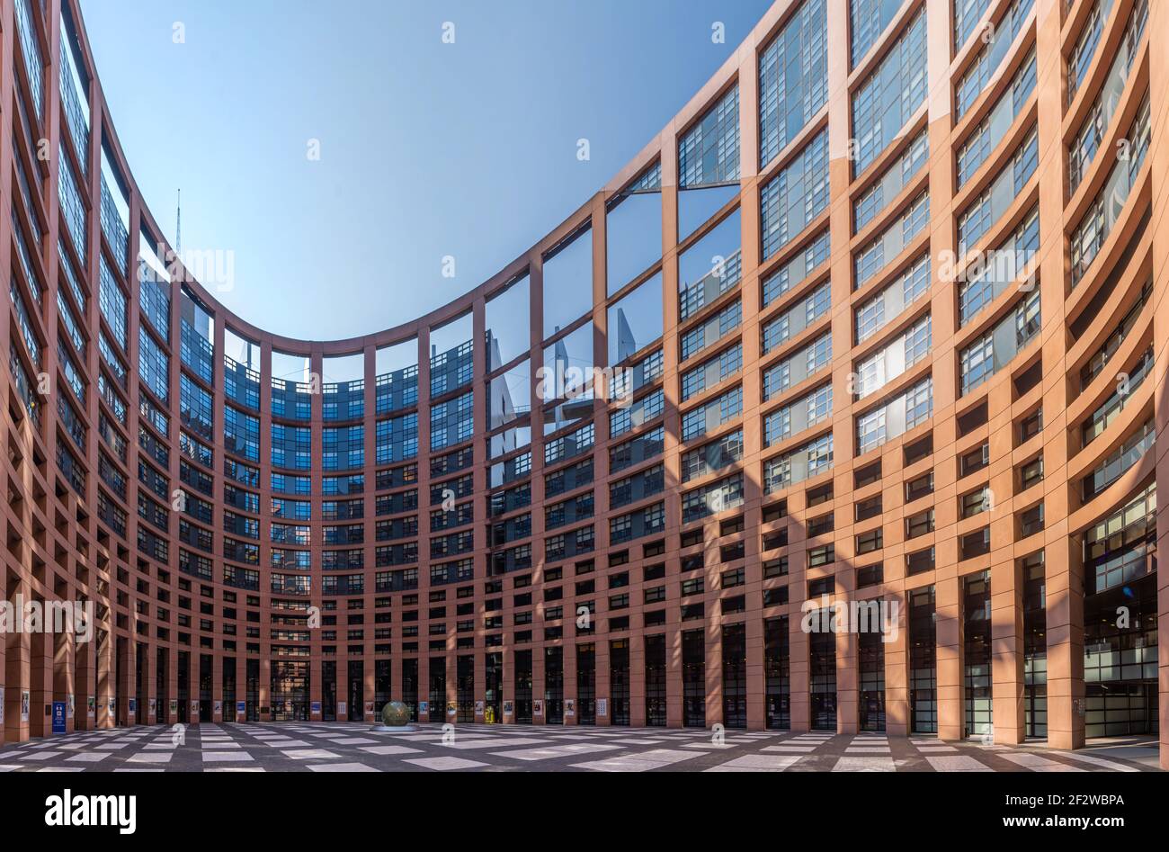 European union council atrium hi-res stock photography and images - Alamy