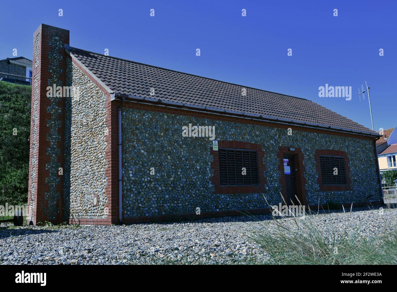 Flint cobble facade hi-res stock photography and images - Alamy