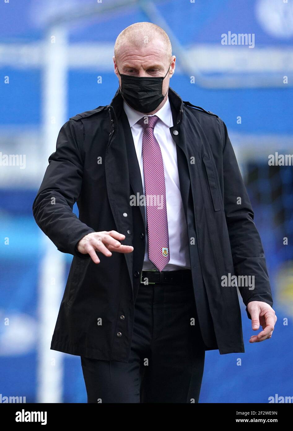 Burnley manager sean dyche arrives hi-res stock photography and images ...
