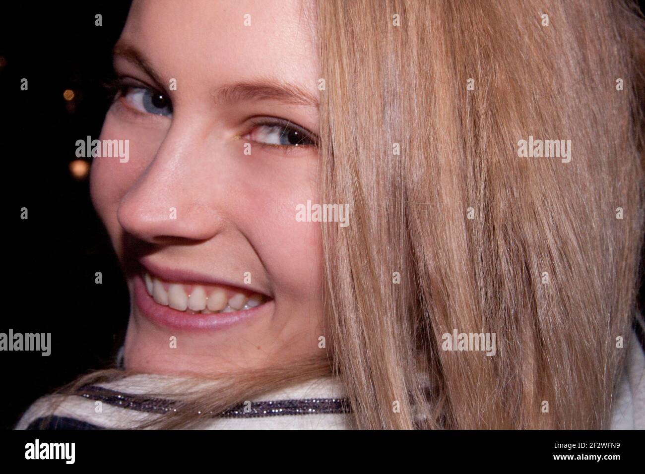 Beauty portrait of fashion model. Beauty portrait No Makeup. Clean Skin ...