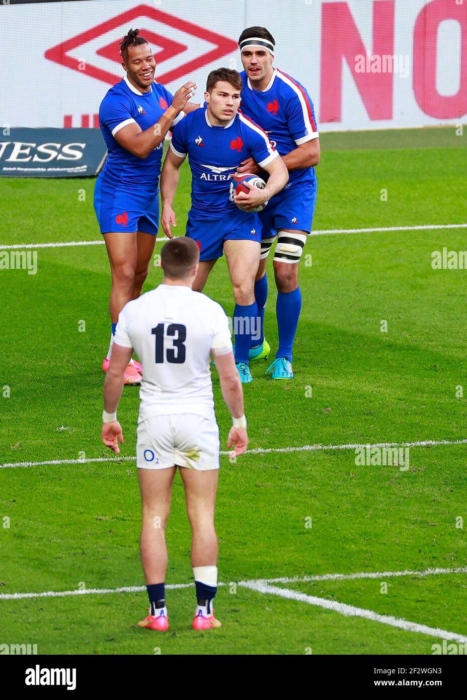 Antoine dupont try france rugby hi-res stock photography and images - Alamy