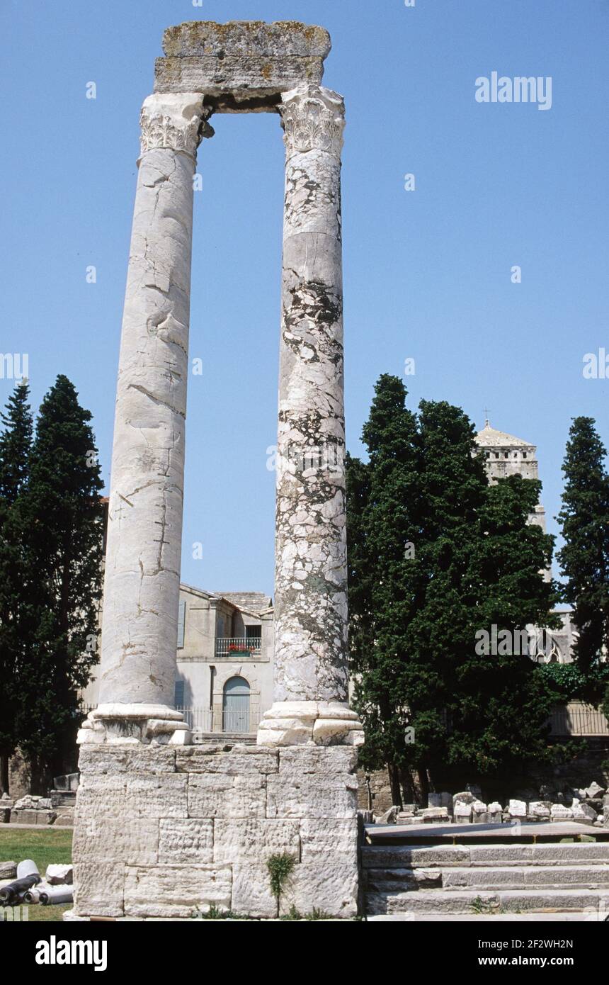 Roman theater of arles hi-res stock photography and images - Alamy