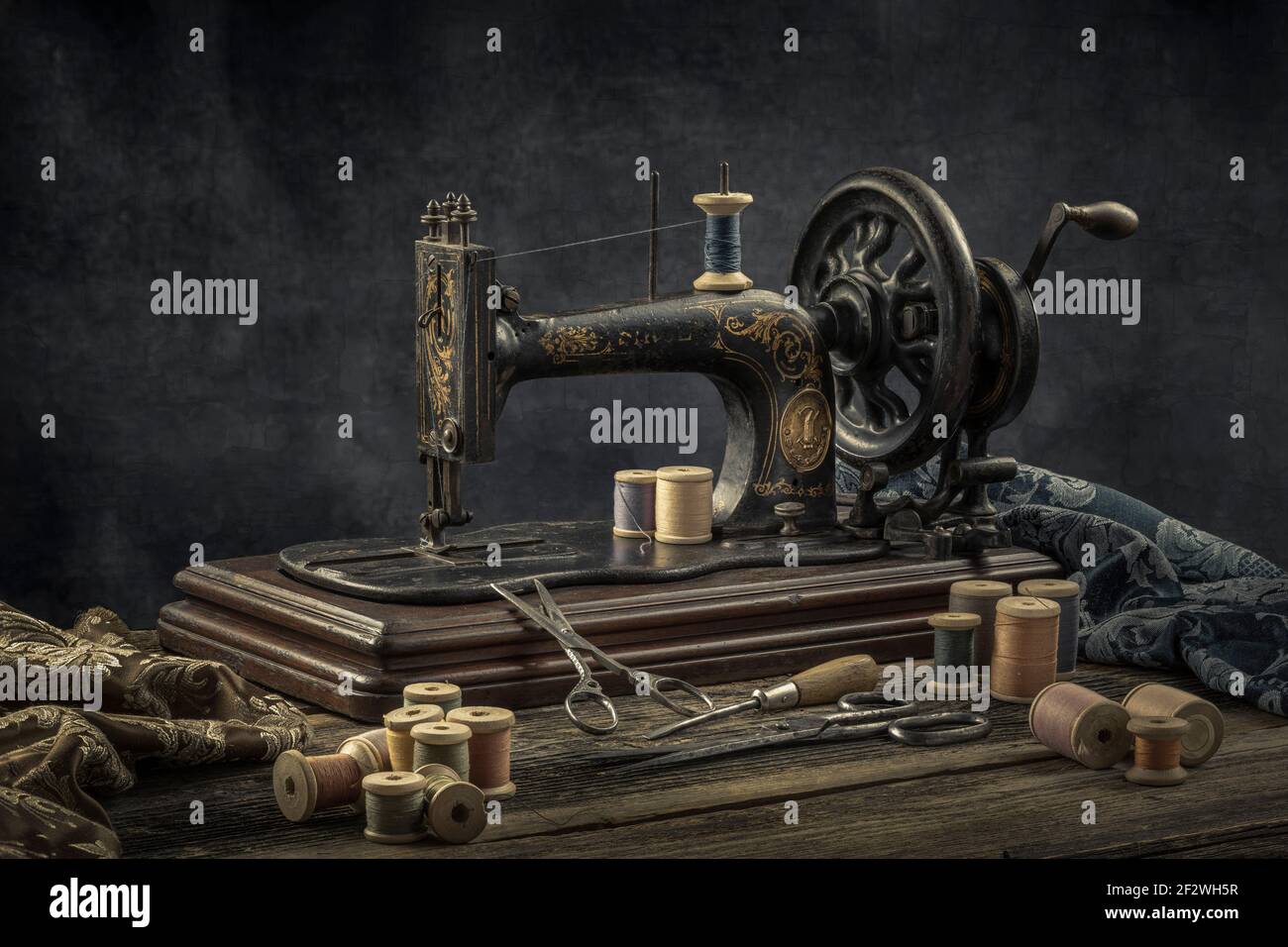 Still life antique sewing machine hi-res stock photography and images ...