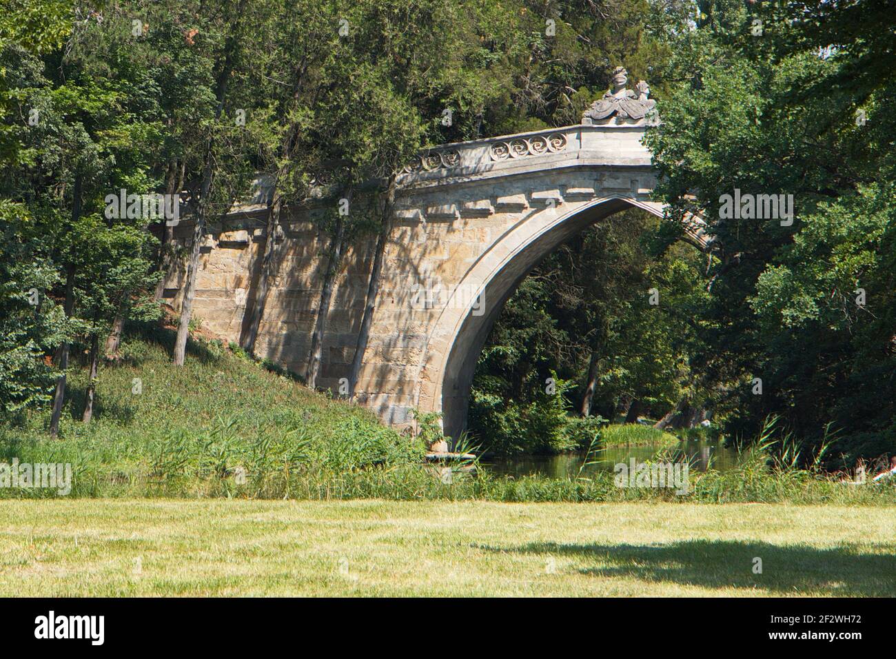 Gothic bridge central park hi-res stock photography and images - Alamy