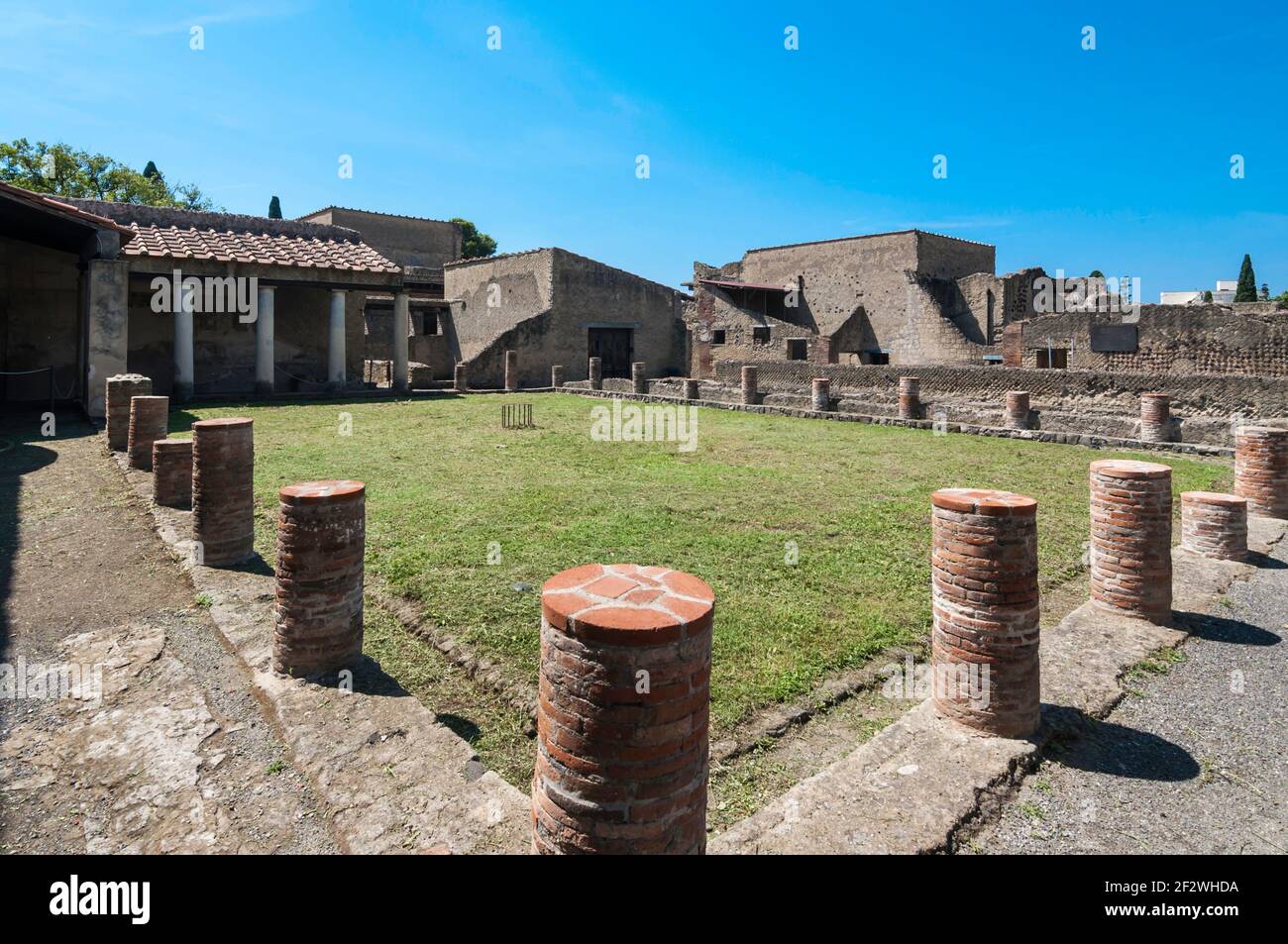 Structure historically hi-res stock photography and images - Alamy