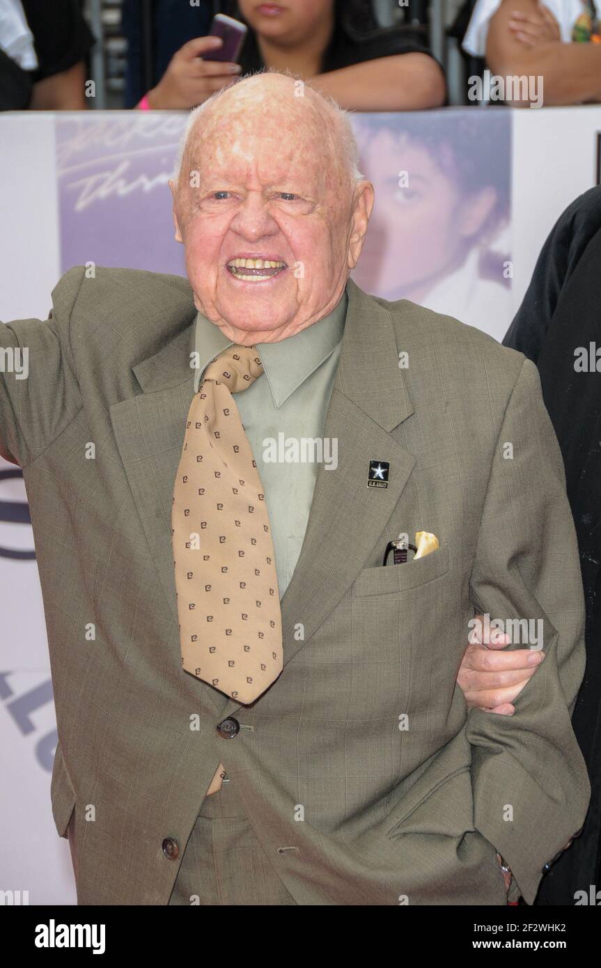 Mickey Rooney at Michael Jackson's THIS IS IT PREMIERE Downtown Los ...