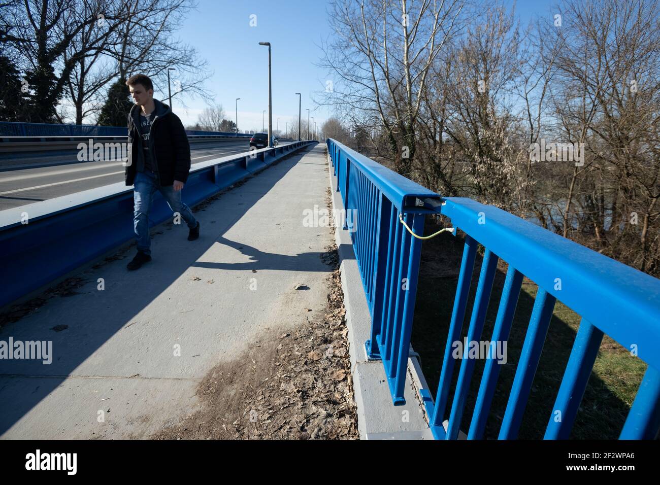 Earthquake damage bridge hi-res stock photography and images - Alamy