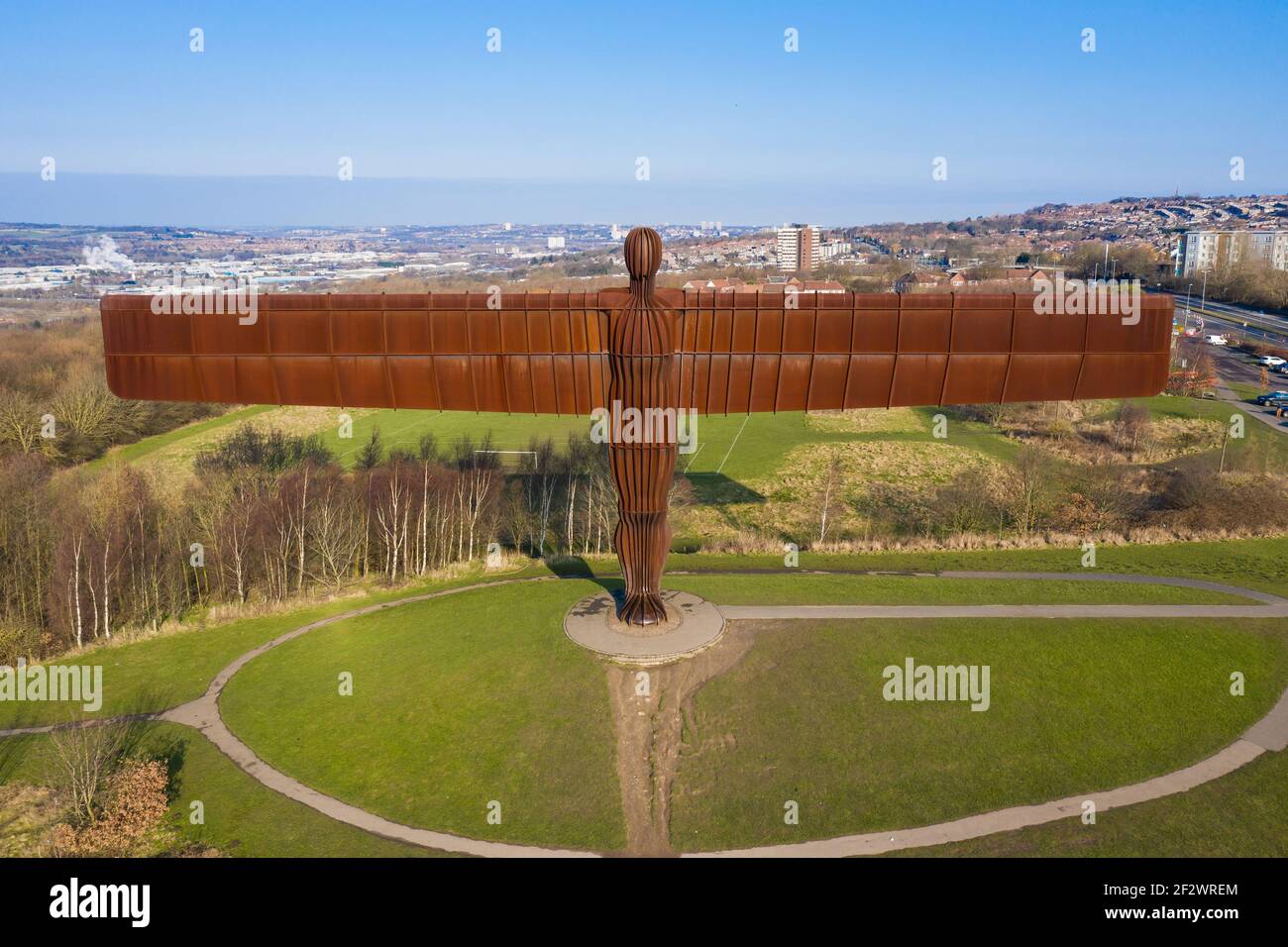 Dog by angel of the north hi-res stock photography and images - Alamy