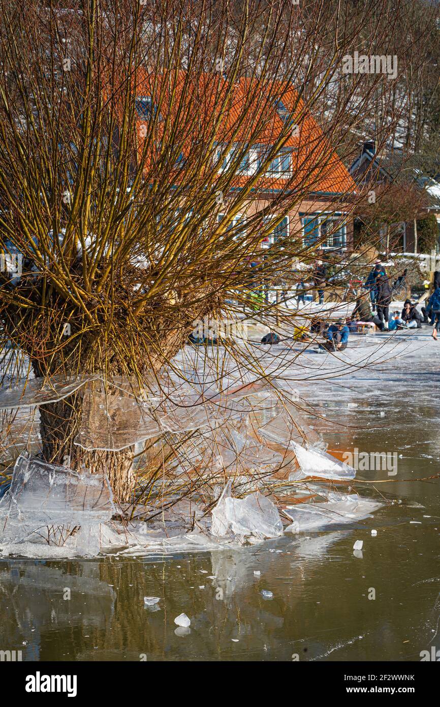 Netherlands skating people hi-res stock photography and images - Alamy