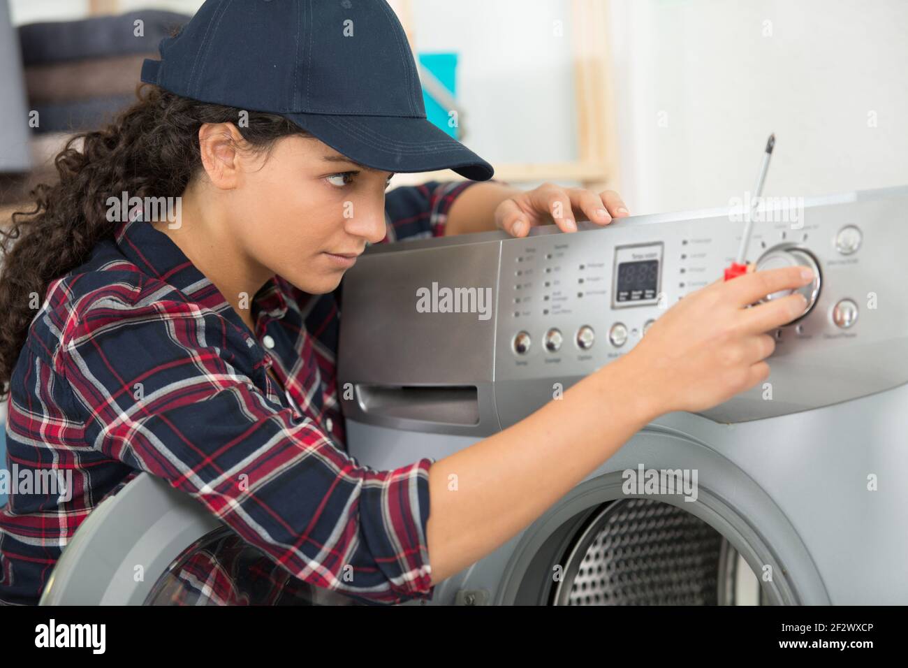 female plumber at work Stock Photo - Alamy
