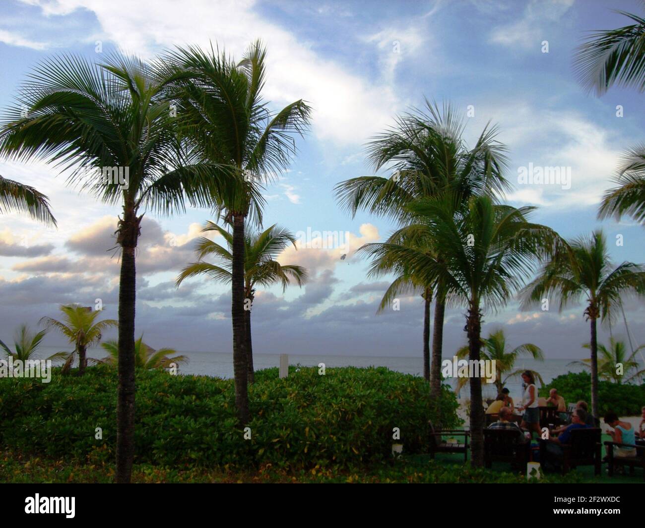 Iles turquoises hi-res stock photography and images - Alamy
