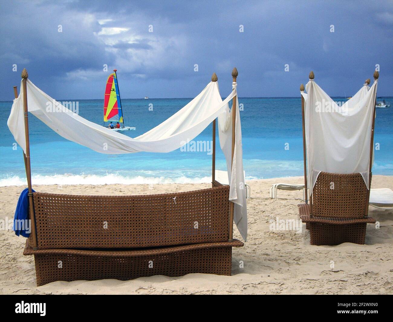 Iles turquoises hi-res stock photography and images - Alamy