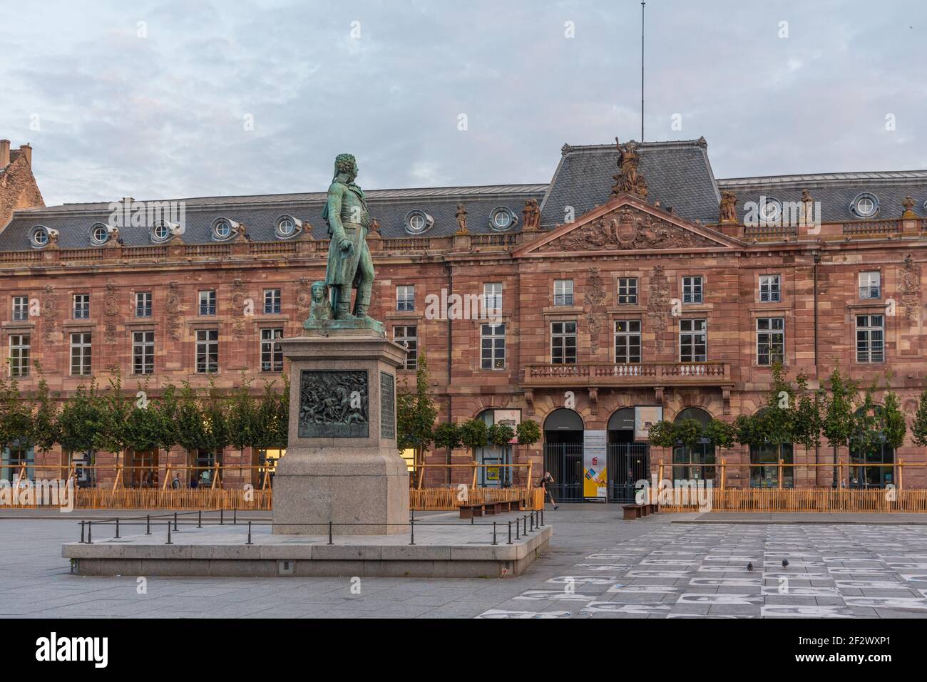 Strasbourg place kléber market hi-res stock photography and images - Alamy
