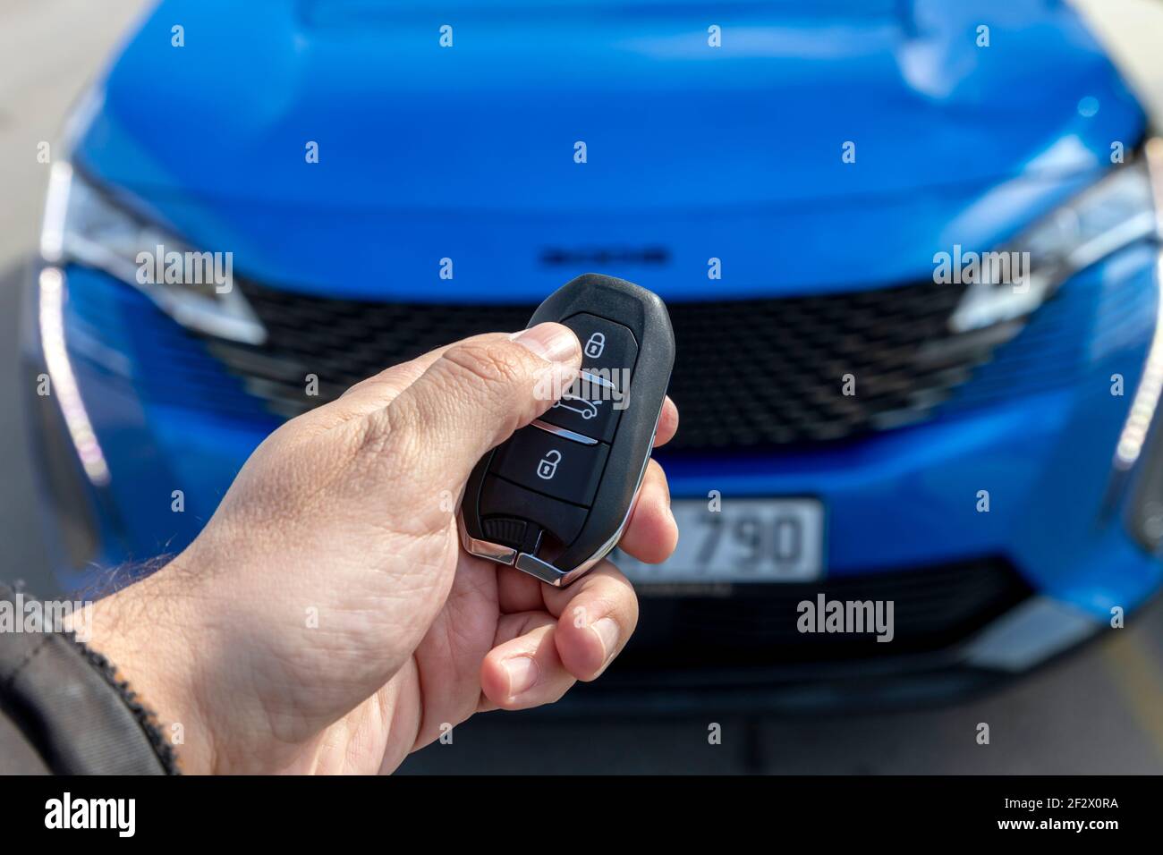 Peugeot 3008 is a compact crossover unveiled by French automaker ...