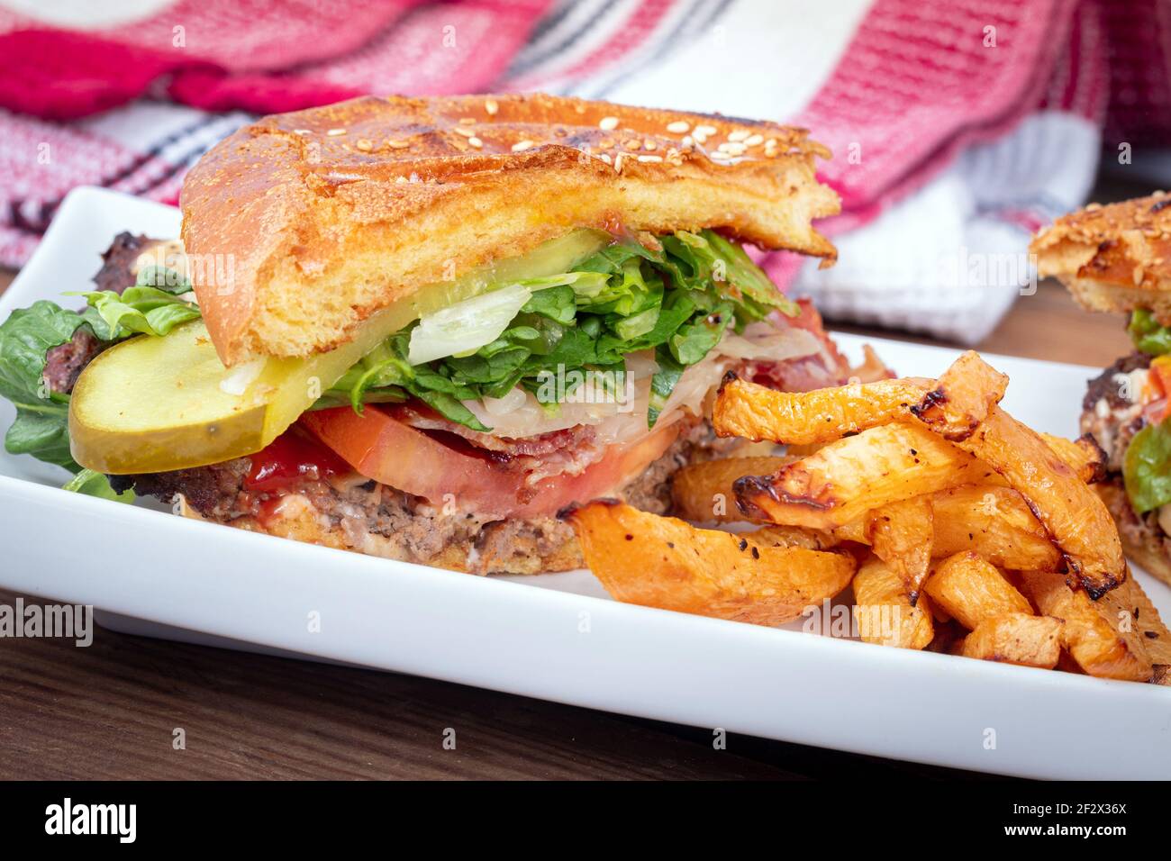 Half burger cheese burger hi-res stock photography and images - Alamy