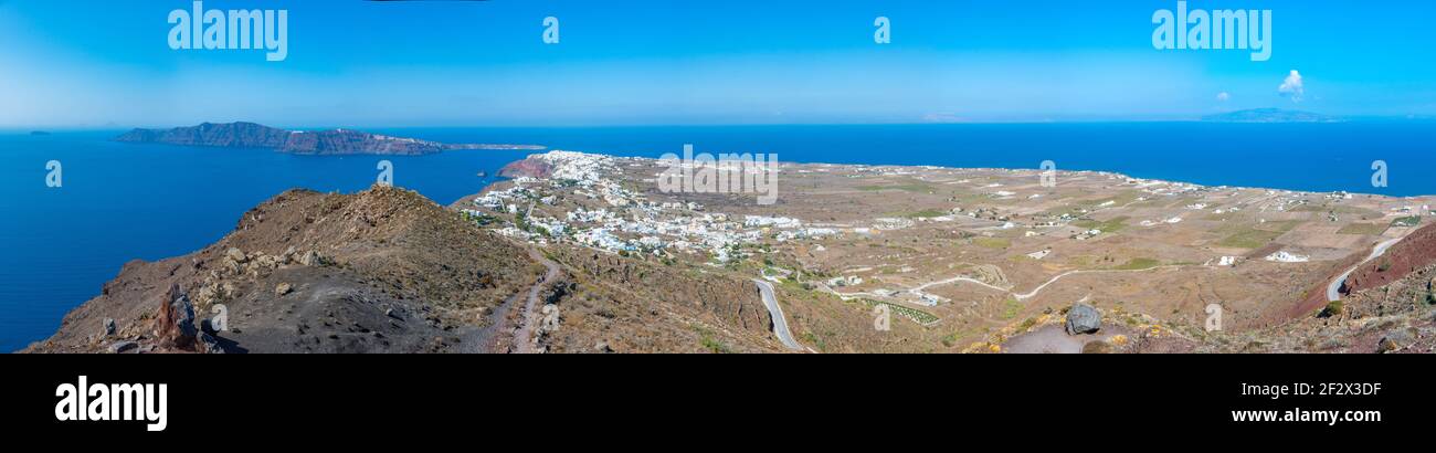 Santorini caldera hiking hi-res stock photography and images - Alamy