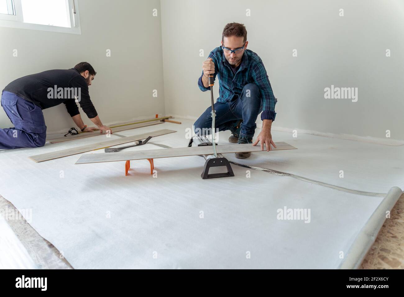 Interior home wood panel hi-res stock photography and images - Alamy