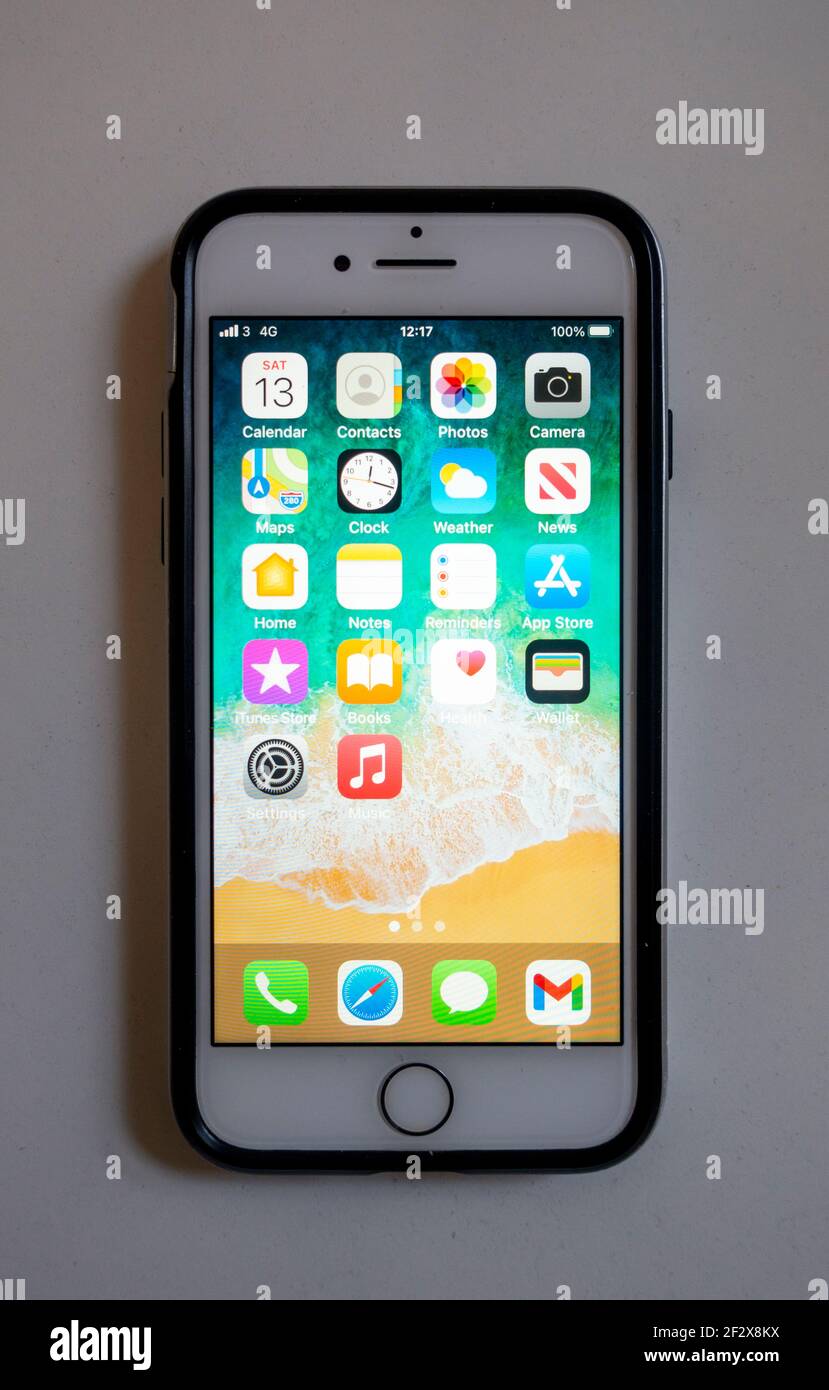 iPhone 7 showing app menu Stock Photo - Alamy