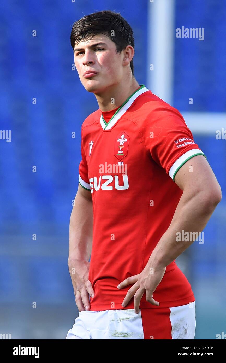 Louis rees zammit 2021 wales hi-res stock photography and images - Alamy