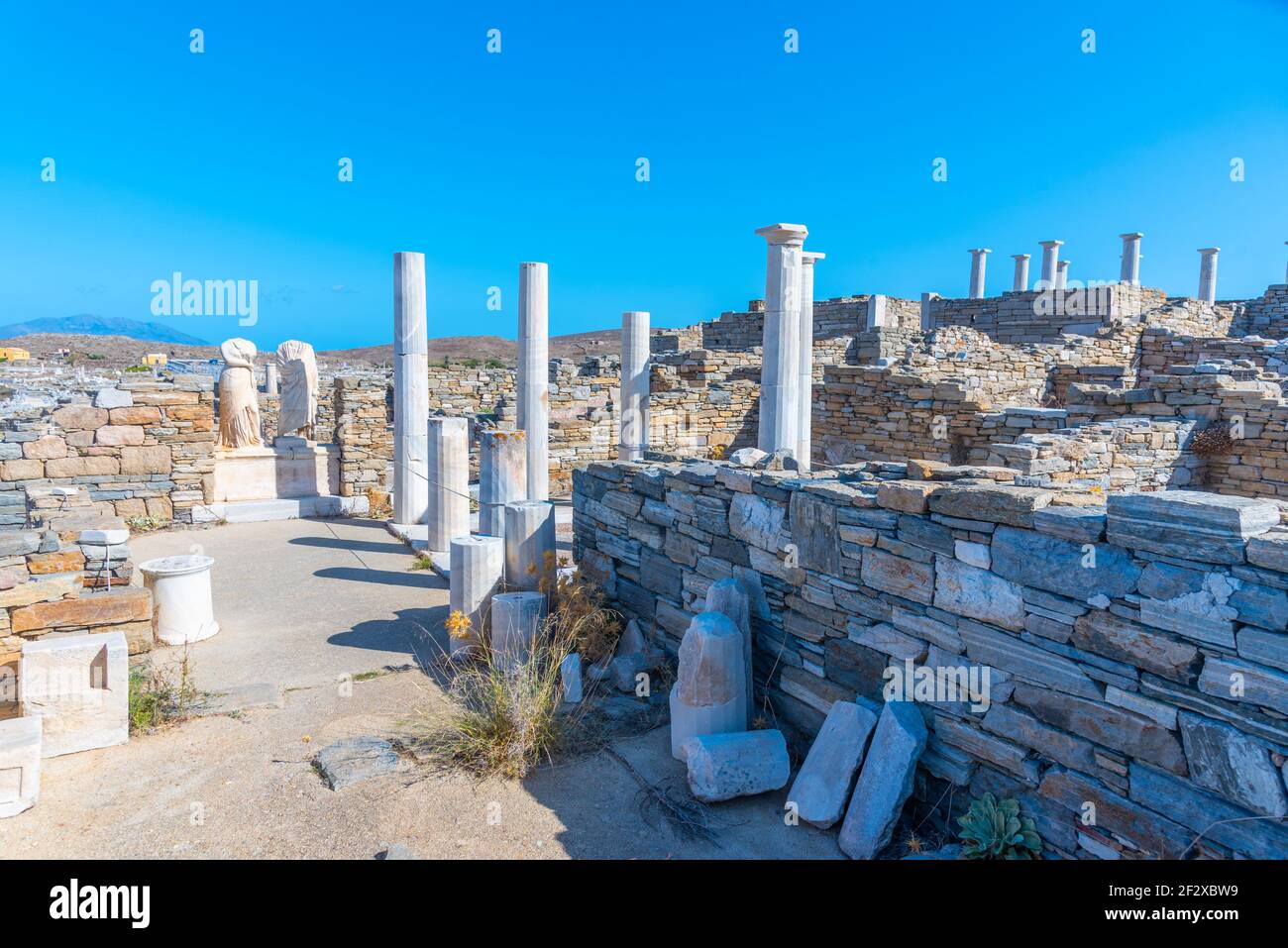 Ancient ruins at Delos island in Greece Stock Photo - Alamy