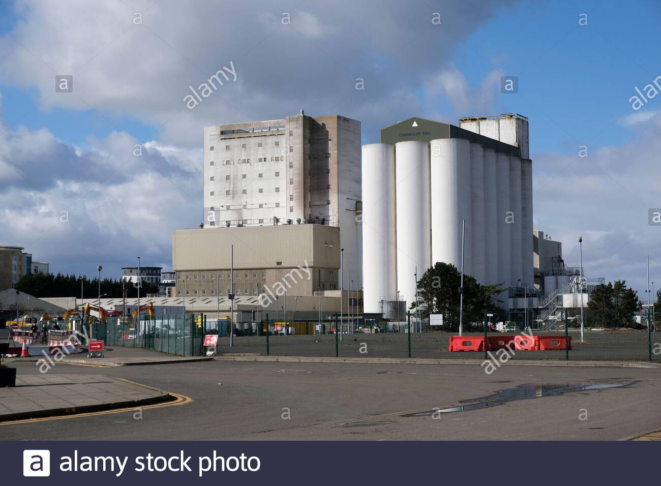 Adm milling hi-res stock photography and images - Alamy